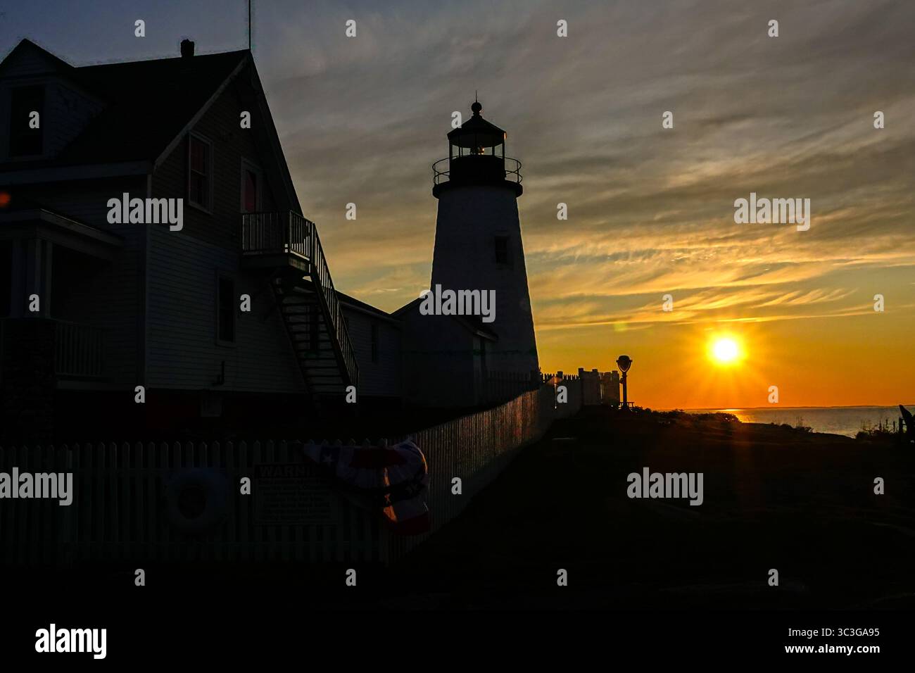 The Pemaquid Point Light as the sunrises over the Atlantic Ocean at ...