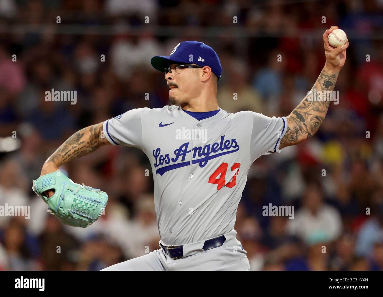 Los Angeles Dodgers pitcher Anthony Banda throws during the sixth ...