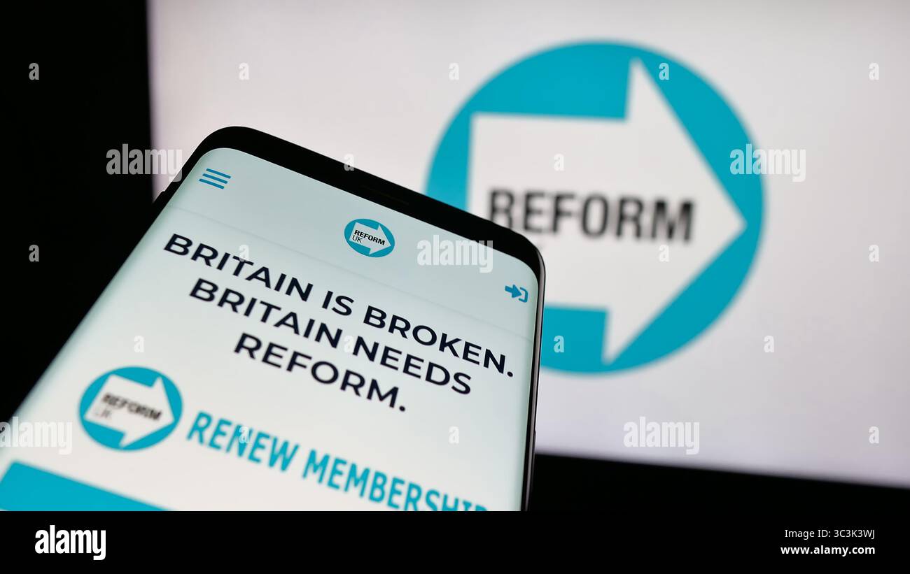Reform uk logo hi-res stock photography and images - Alamy
