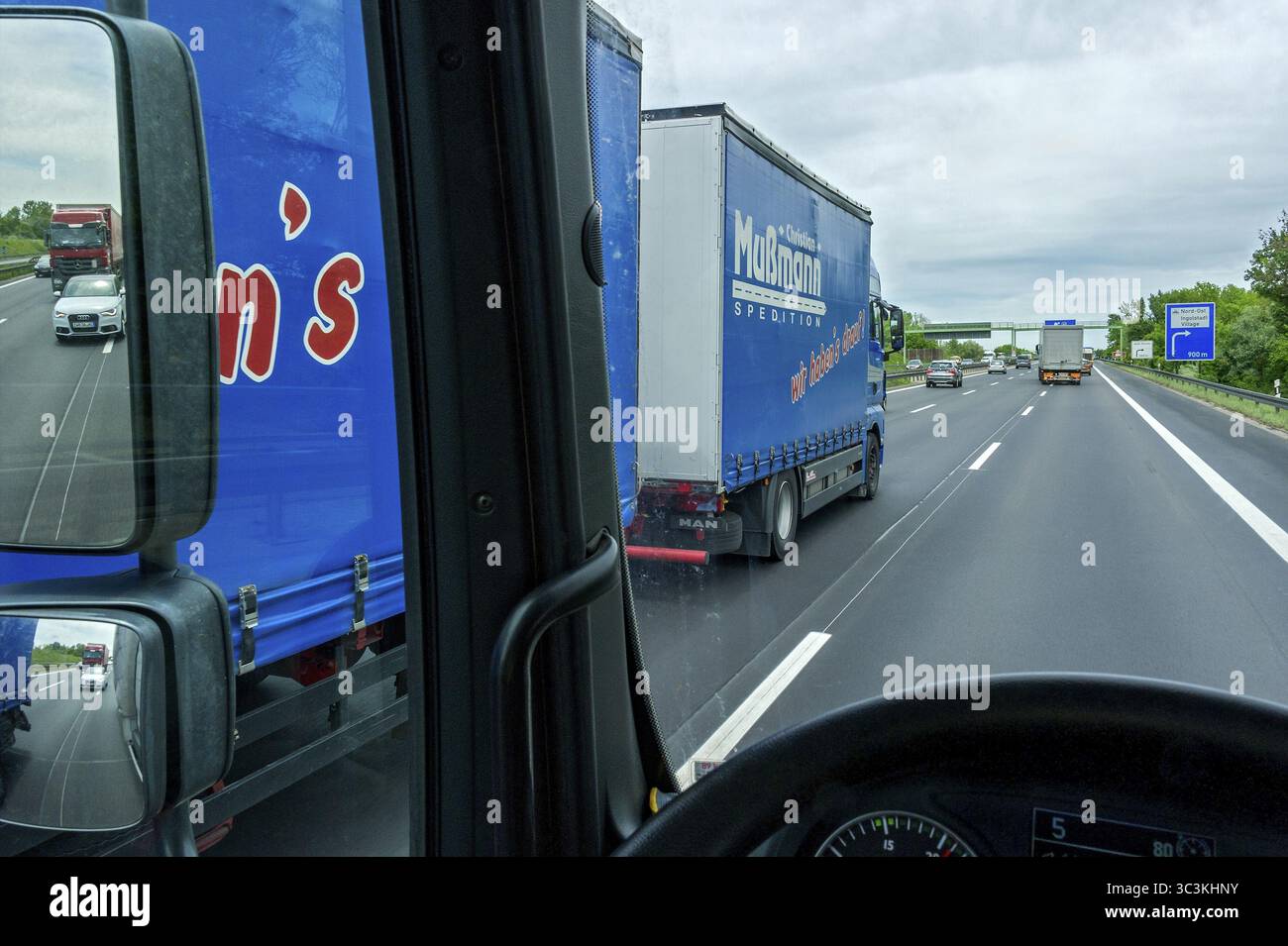 Truck freeway germany mirror hi-res stock photography and images - Alamy