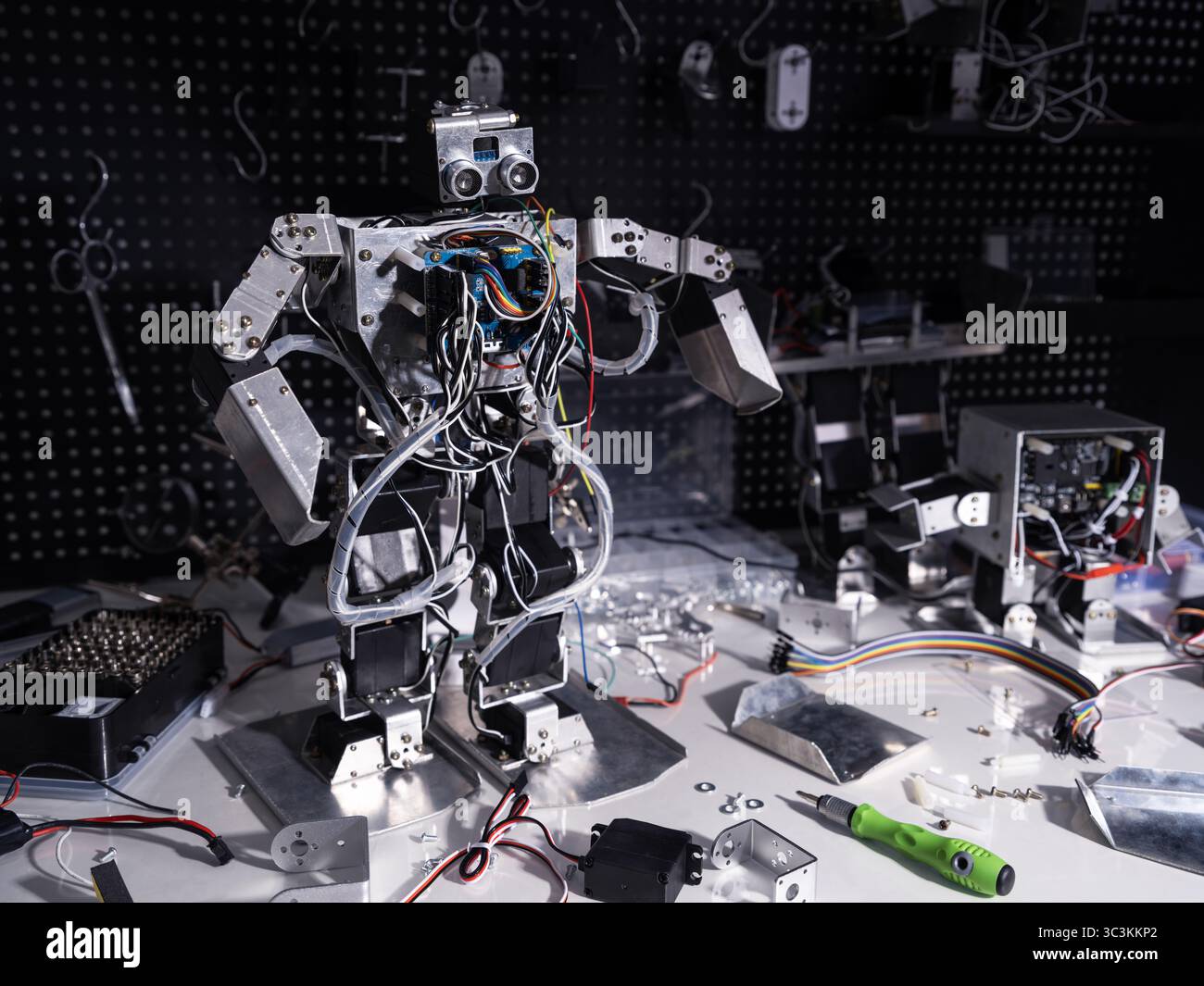 Mechanical repair education hi-res stock photography and images - Alamy