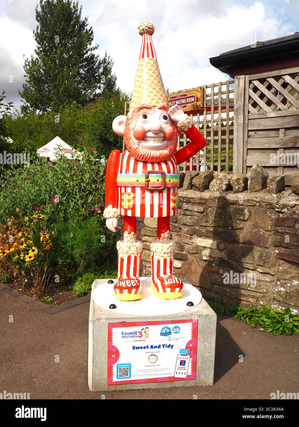 Sweet and Tidy Norbot at Warmley Waiting Room, Bristol and Bath Railway ...