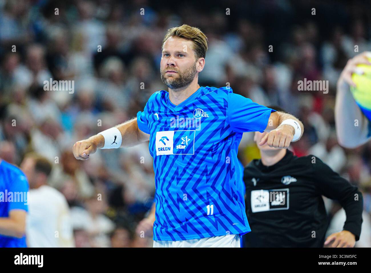 Petter Oeverby (THW Kiel, #11) GER, Abschiedsspiel Patrick Wiencek ...