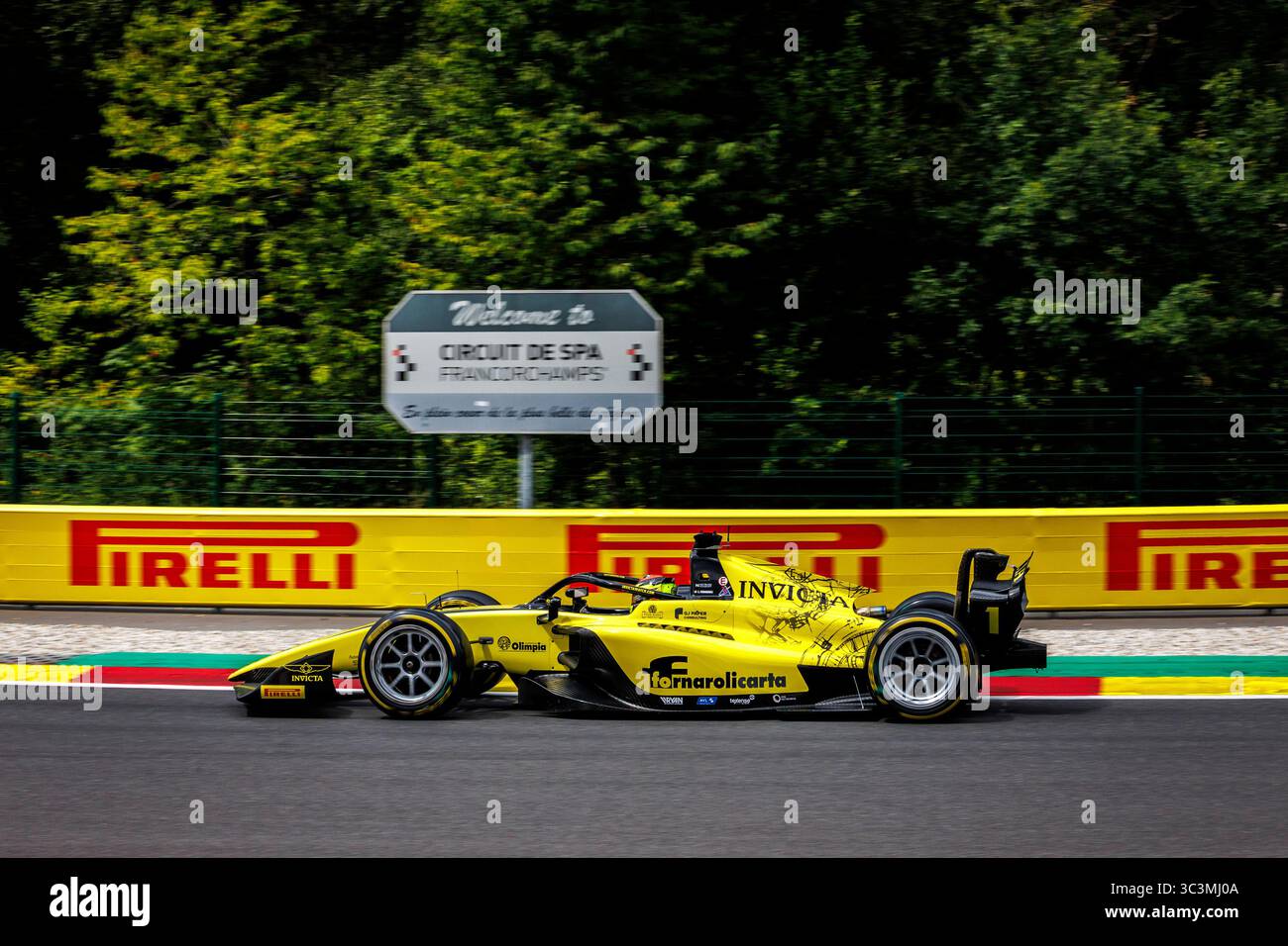 01 FORNAROLI Leonardo (ita), Invicta Racing, Dallara F2 2024, action ...