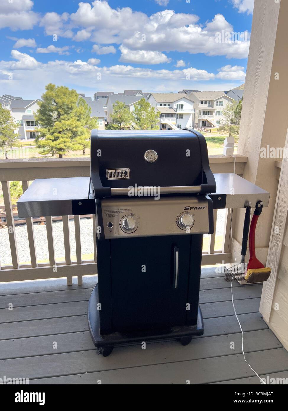 Weber grill setup hi-res stock photography and images - Alamy