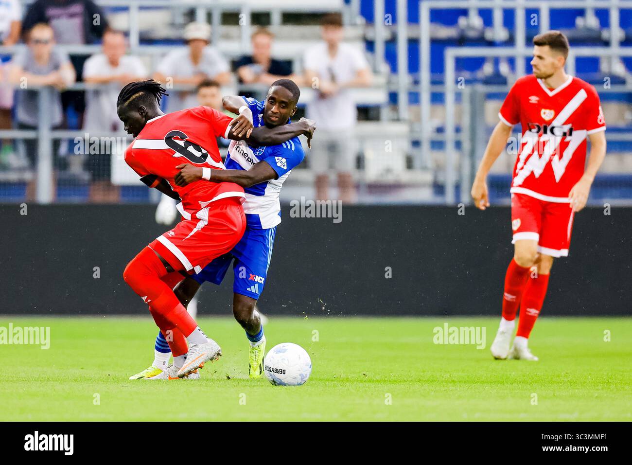 Zwolle - Pathe Ismaila Ciss of Rayo Vallecano, Jamiro Alverenga of PEC ...
