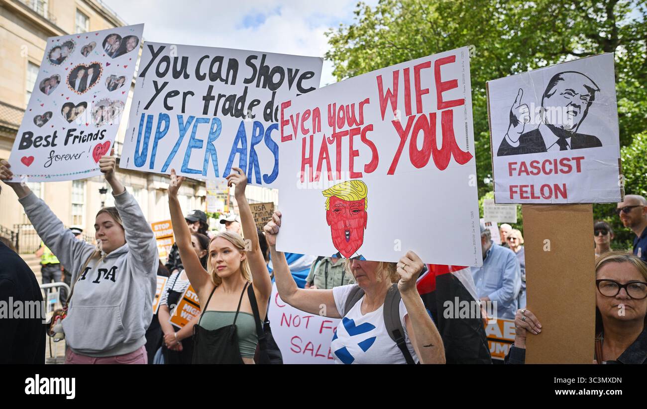 Edinburgh Scotland, UK 26 July 2025. Anti Donald Trump rally at the US ...