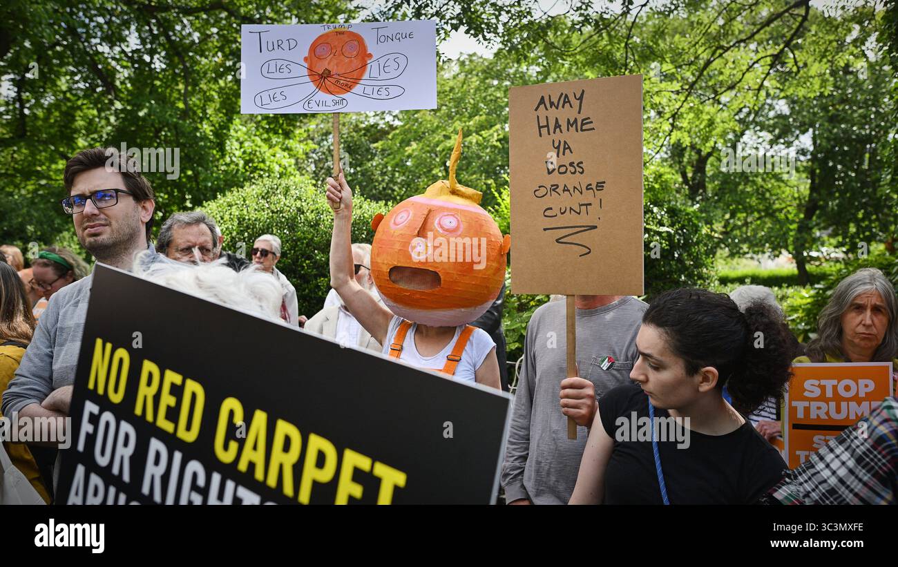 Edinburgh Scotland, UK 26 July 2025. Anti Donald Trump rally at the US ...