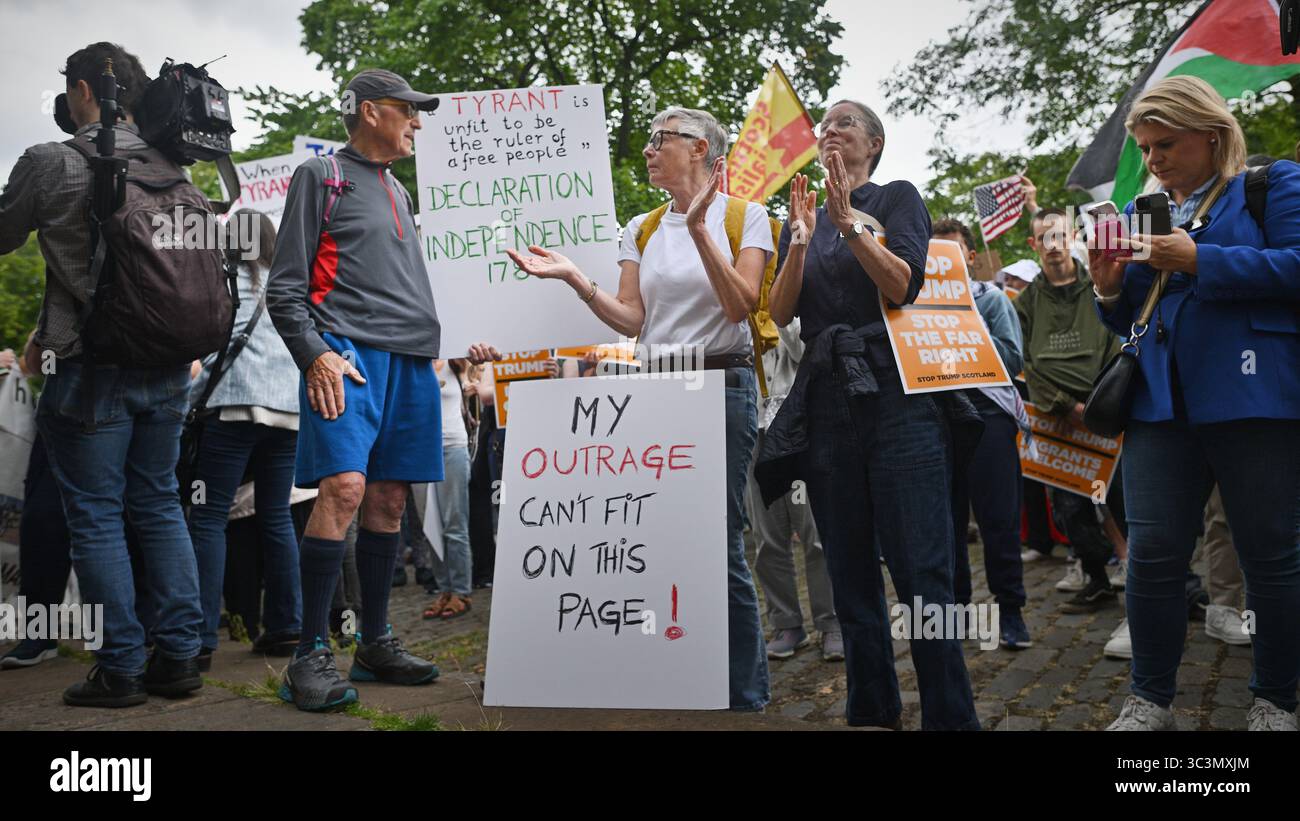 Edinburgh Scotland, UK 26 July 2025. Anti Donald Trump rally at the US ...