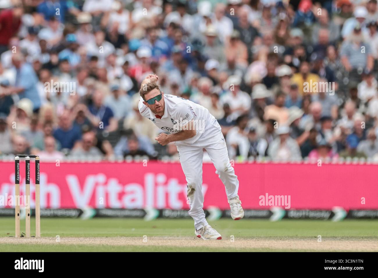 Liam Dawson of England delivers the ball during the 4th Rothesay Test ...