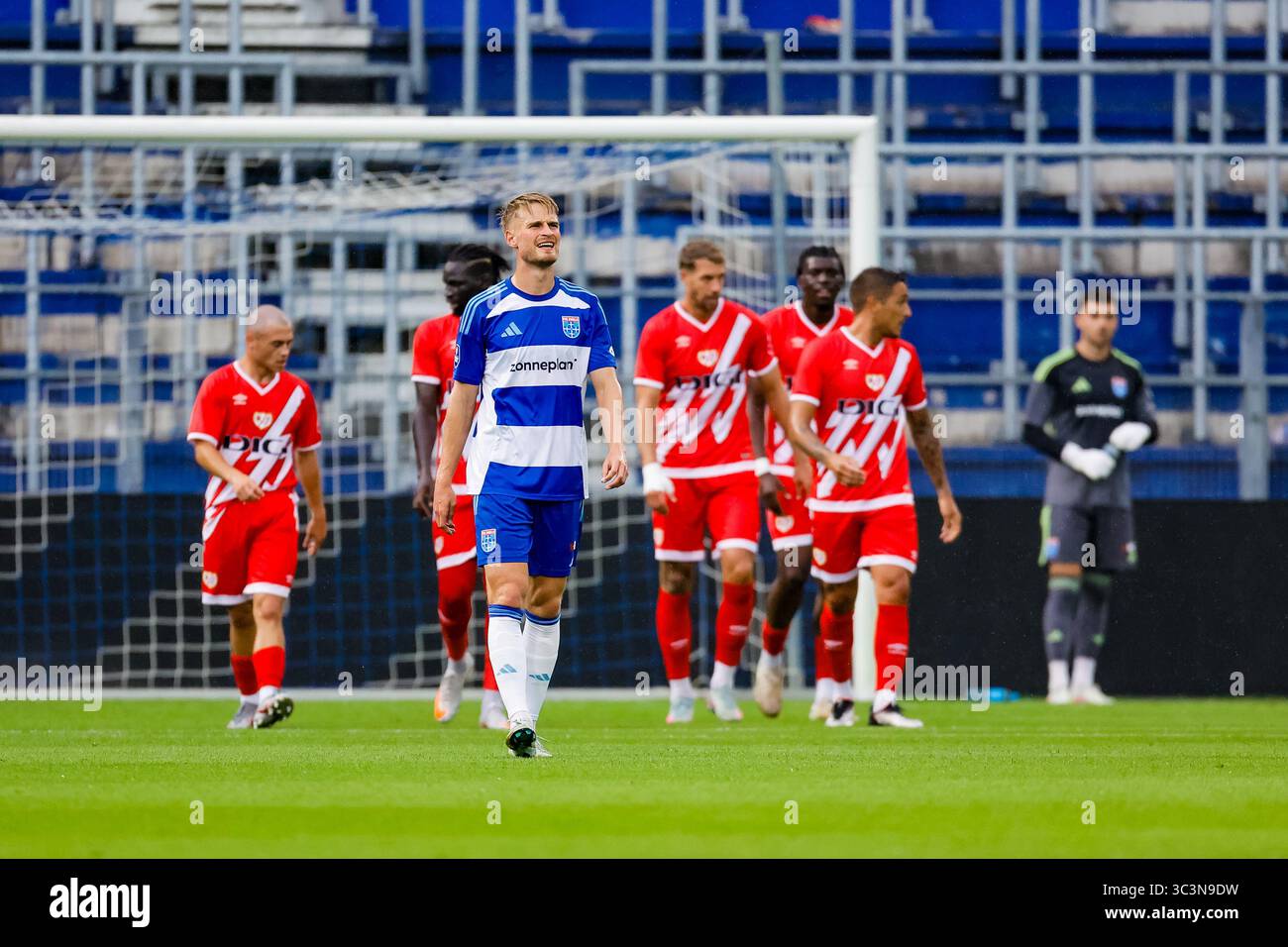 Zwolle - Simon Graves of PEC Zwolle during a friendly match in ...