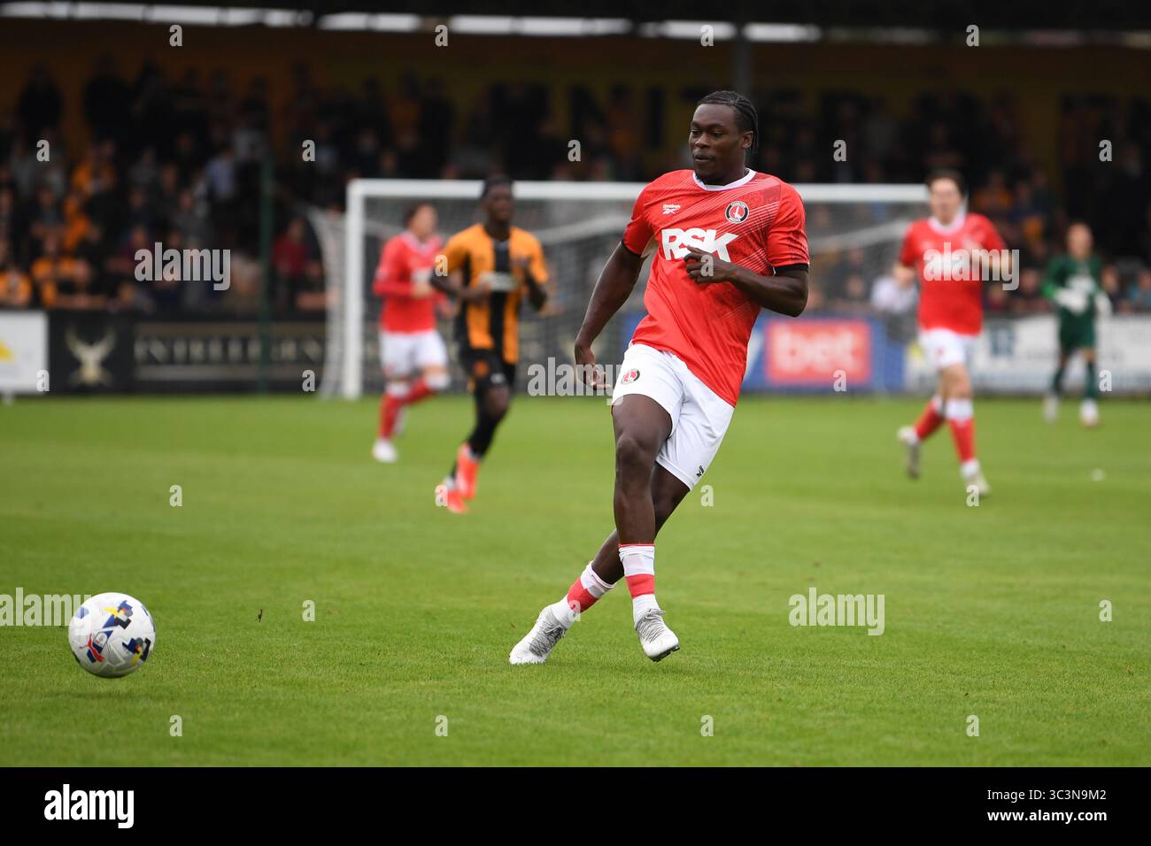 Cambridge, England. 26th Jul 2025. Tanto Olaofe during the pre-season ...