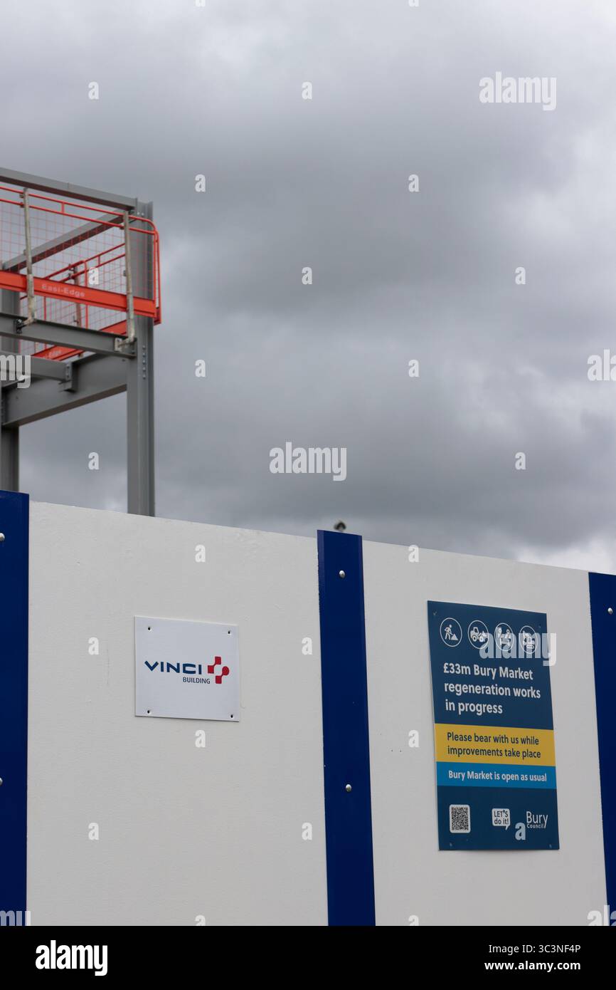 High visibility edge protection barrier hi-res stock photography and ...