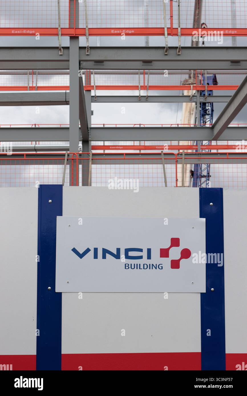 Bury market regeneration, steel skeleton frame and high visibility edge ...