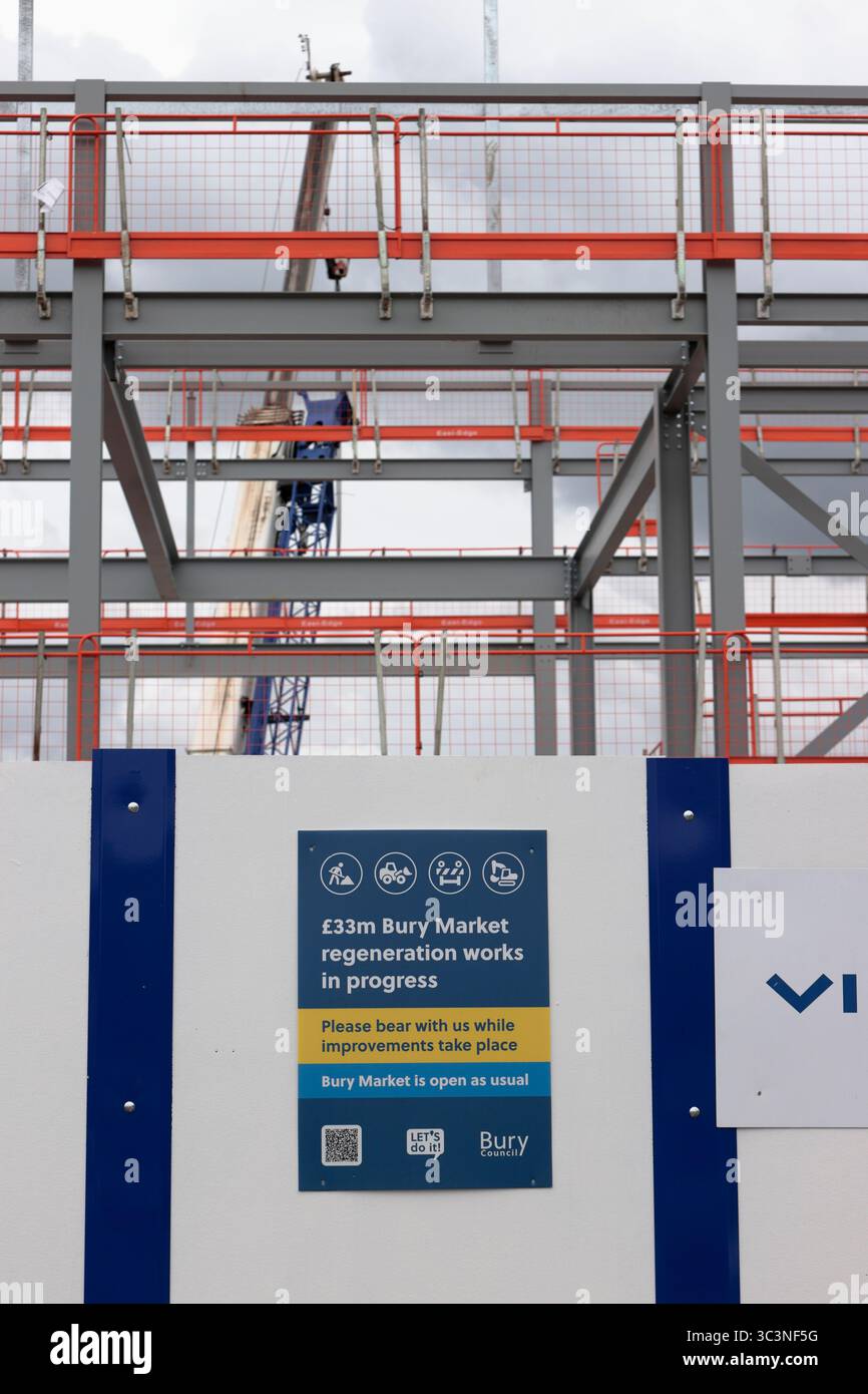 High visibility edge protection barrier hi-res stock photography and ...