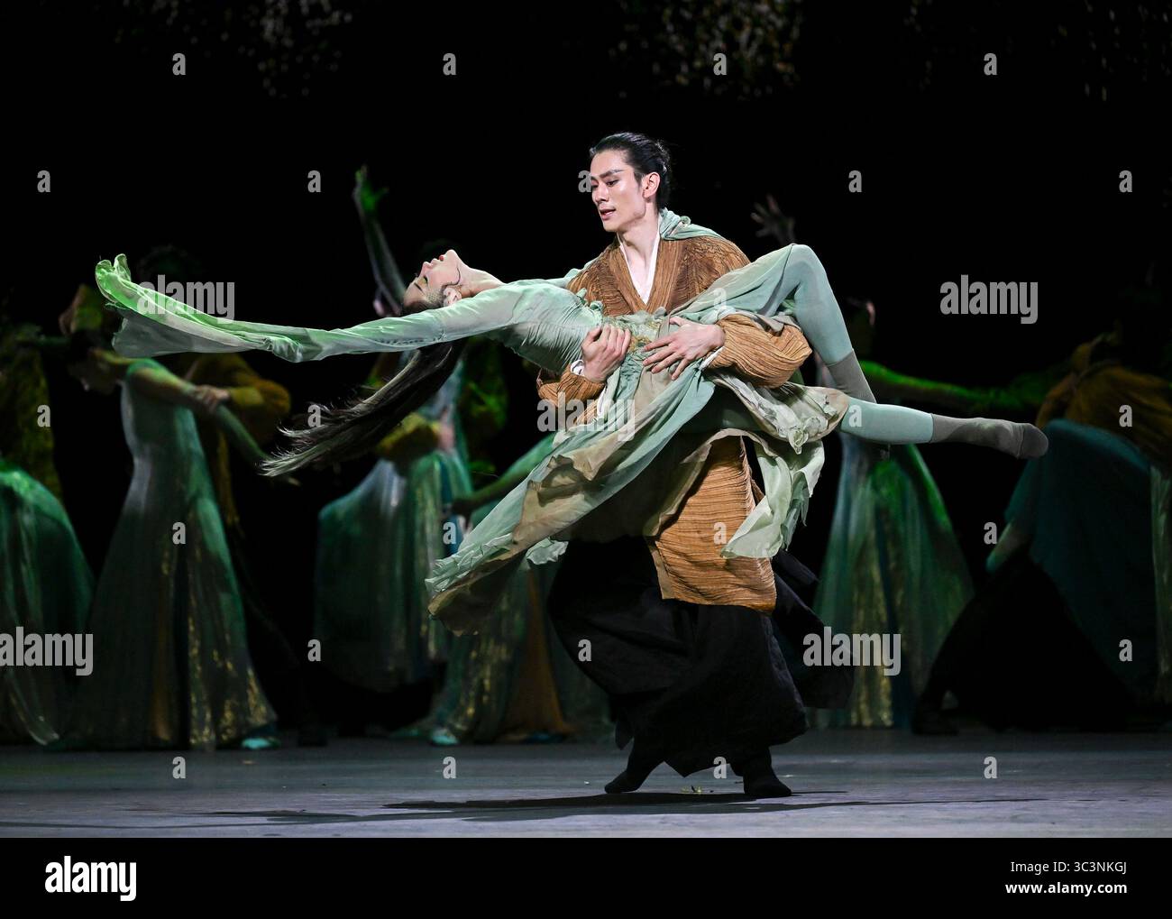 Shanghai Grand Theatre dancers participate in dress rehearsal for the ...