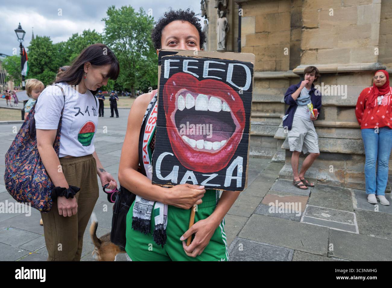 Bristol, UK. 26th Jul, 2025. A Pro-Palestinian supporter holding a ...