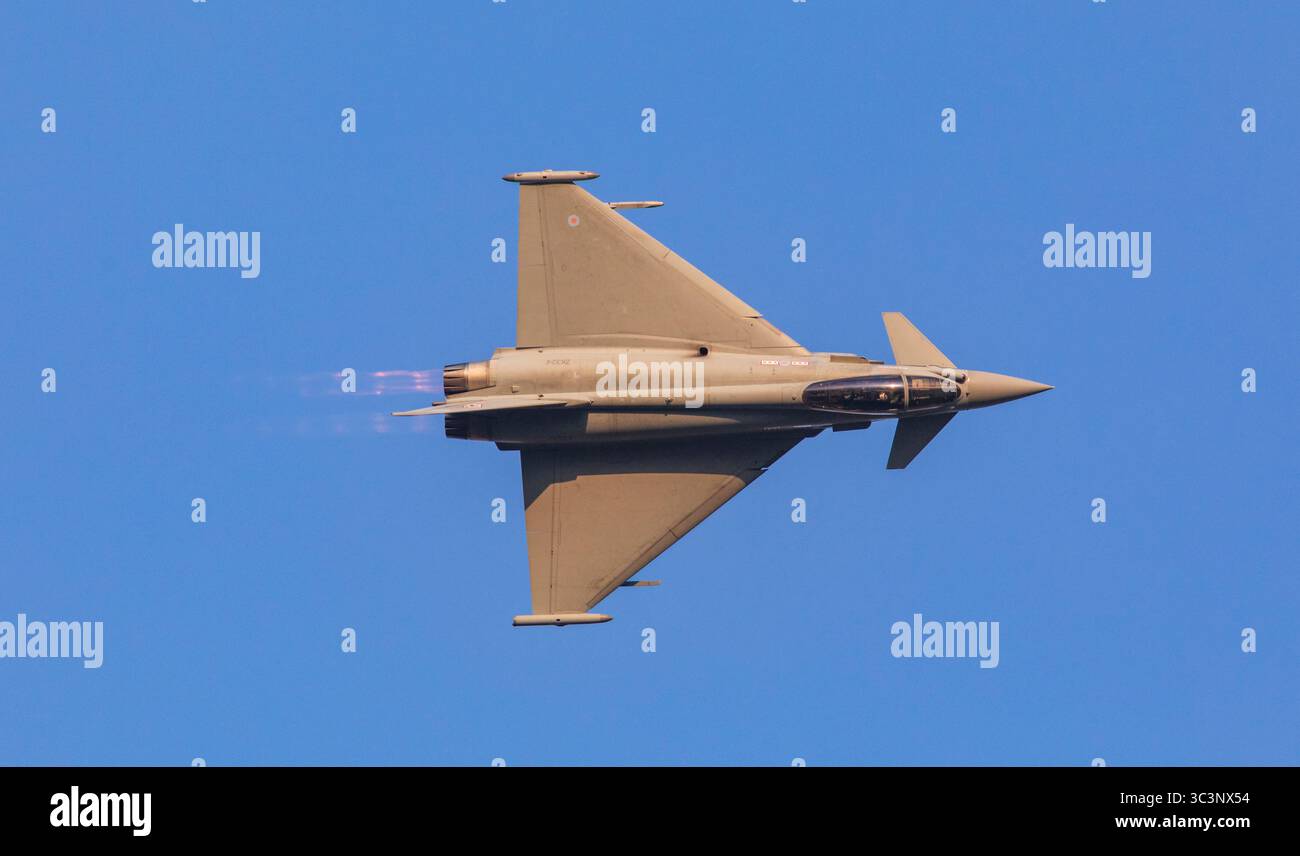 Shuttleworth summer air show 2025 hi-res stock photography and images ...