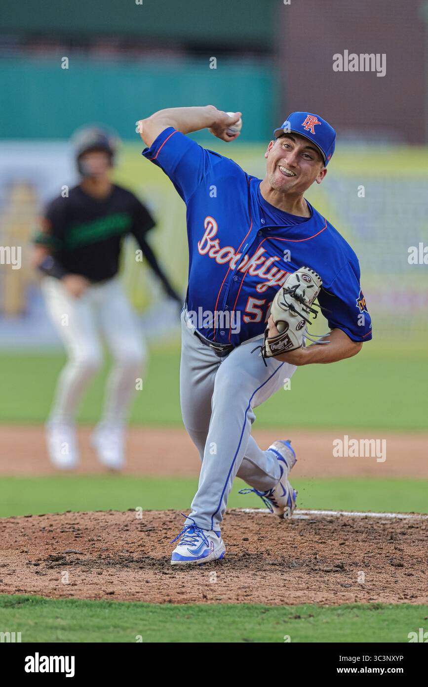 Greensboro, NC: Brooklyn Cyclones pitcher Ben Simon (51) delivers a ...