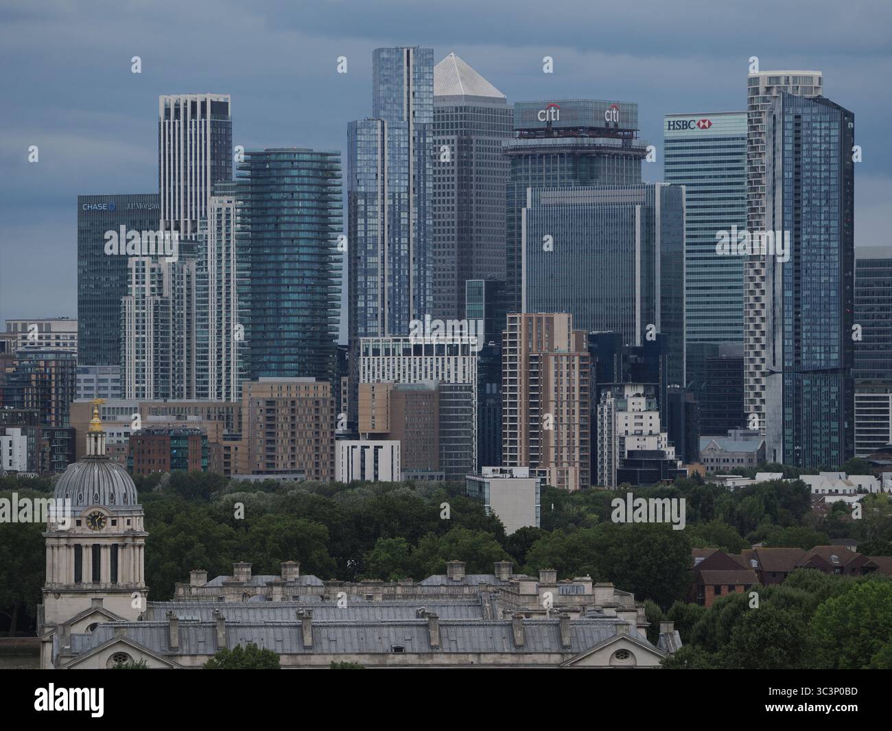 Greenwich, London, UK. 26th July, 2025. UK Weather: overcast skies ...