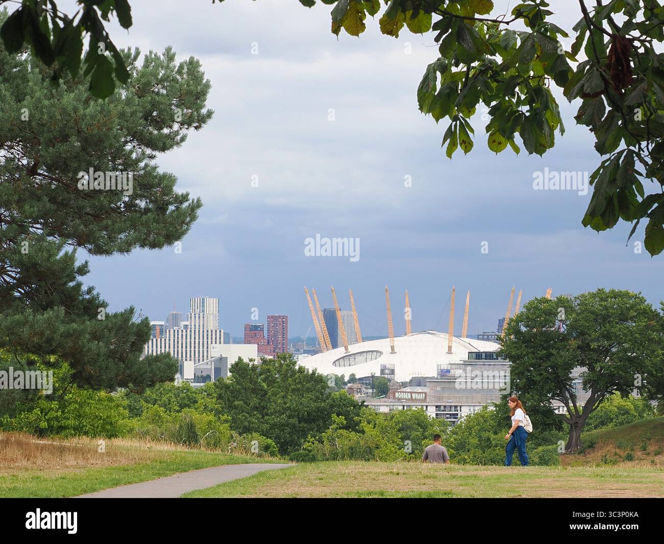 Greenwich, London, UK. 26th July, 2025. UK Weather: overcast skies ...
