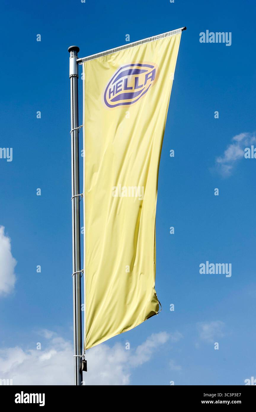 Forvia logo hi-res stock photography and images - Alamy