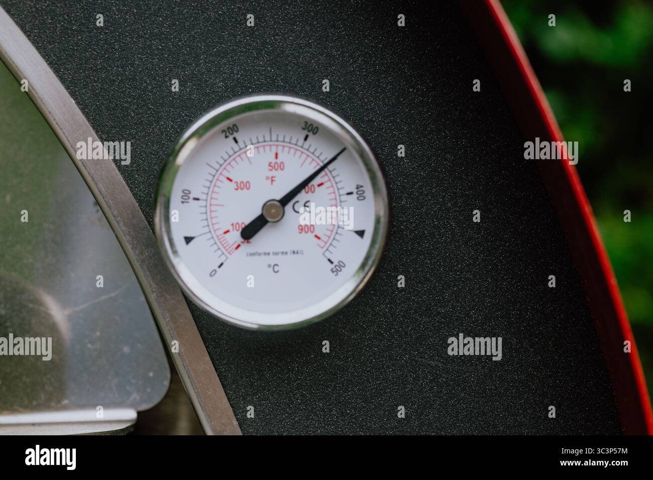 350 degrees hi-res stock photography and images - Alamy