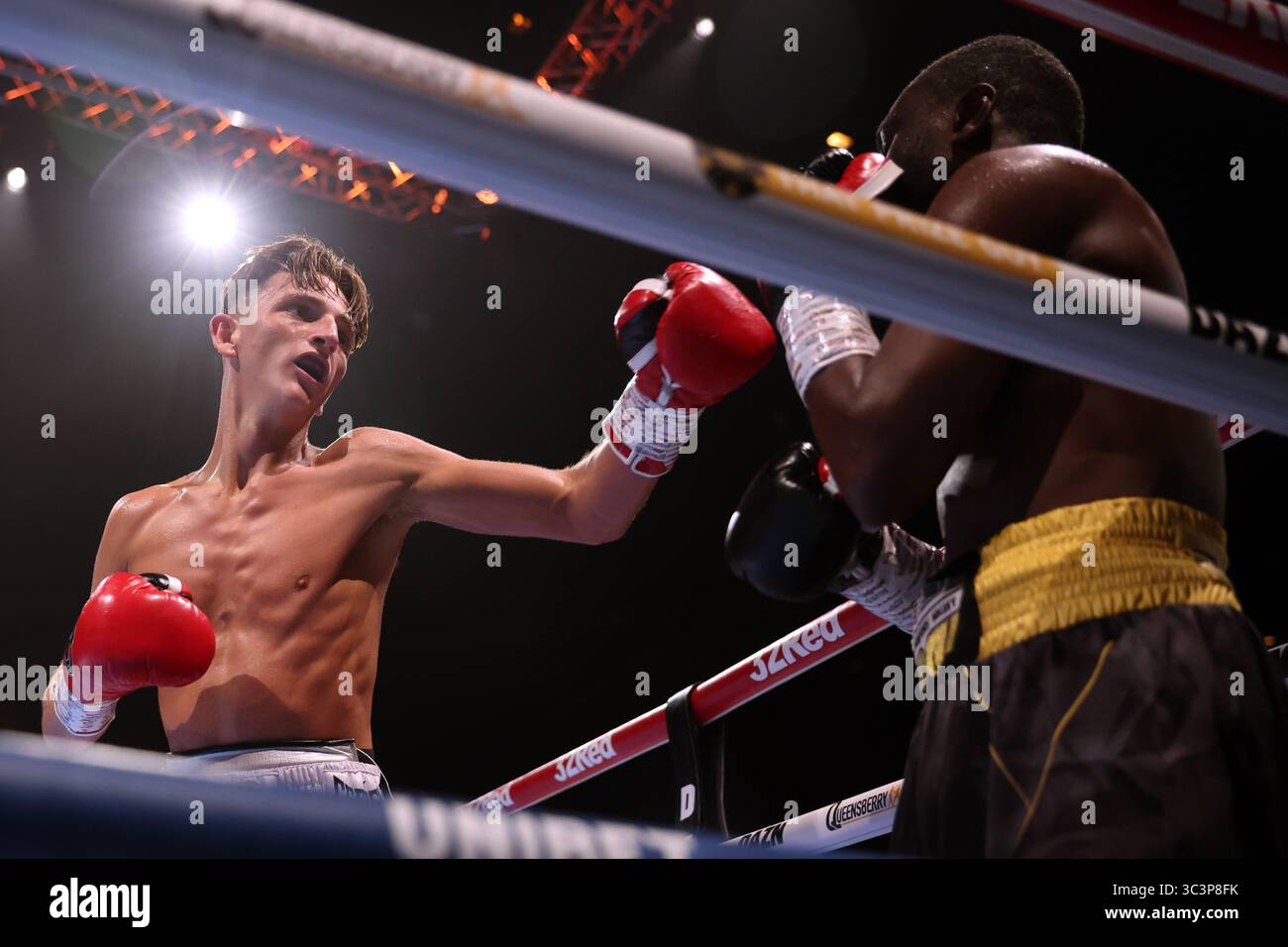 Tony Curtis Jr (left) and Charles Tondo in action during their super ...