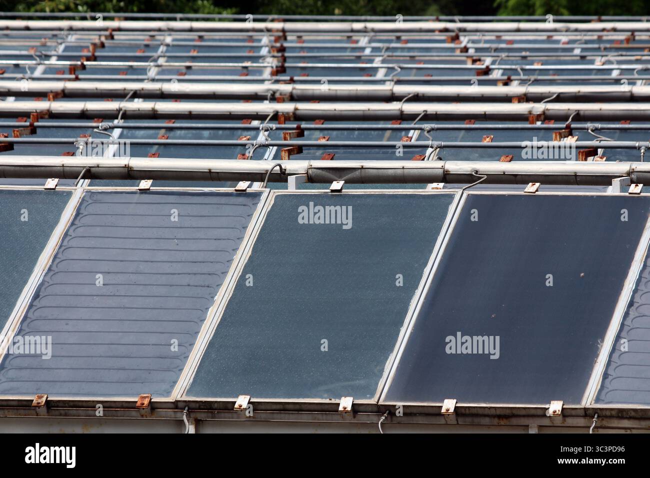 Heat capture hi-res stock photography and images - Alamy
