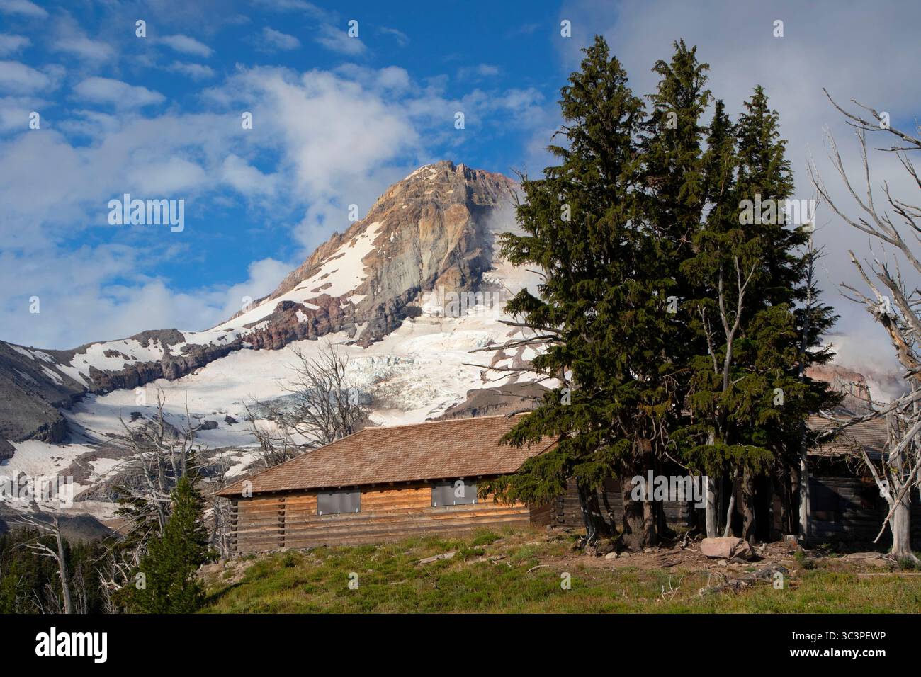Mt Hood with Cloud Cap Inn, Mt Hood National Forest, Oregon Stock Photo ...