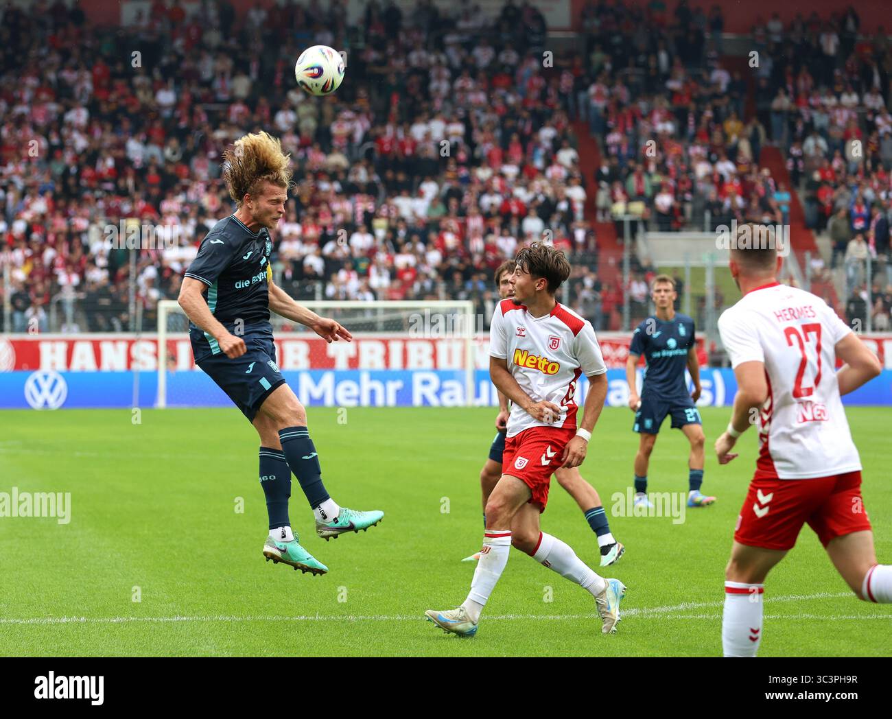 Fussball, Herren, 3.Liga, Saison 2025/2026, SSV Jahn Regensburg- TSV ...