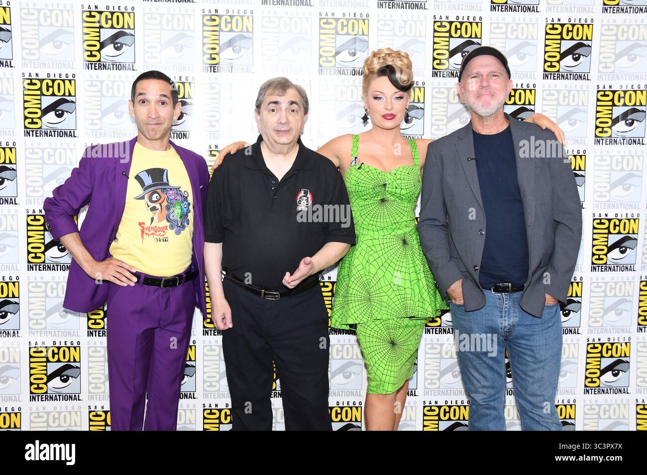 Scott Gryder, Rich Koz, Sarah Palmer and Bill Leff attend the photocall ...