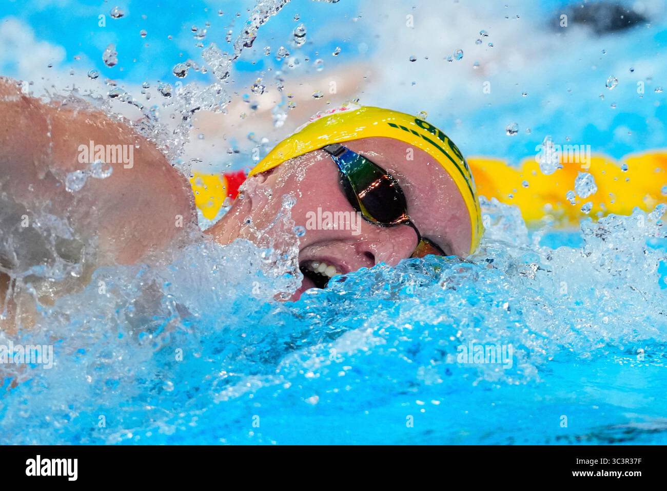 Elijah Winnington of Australia competes in the men's 400-meter ...