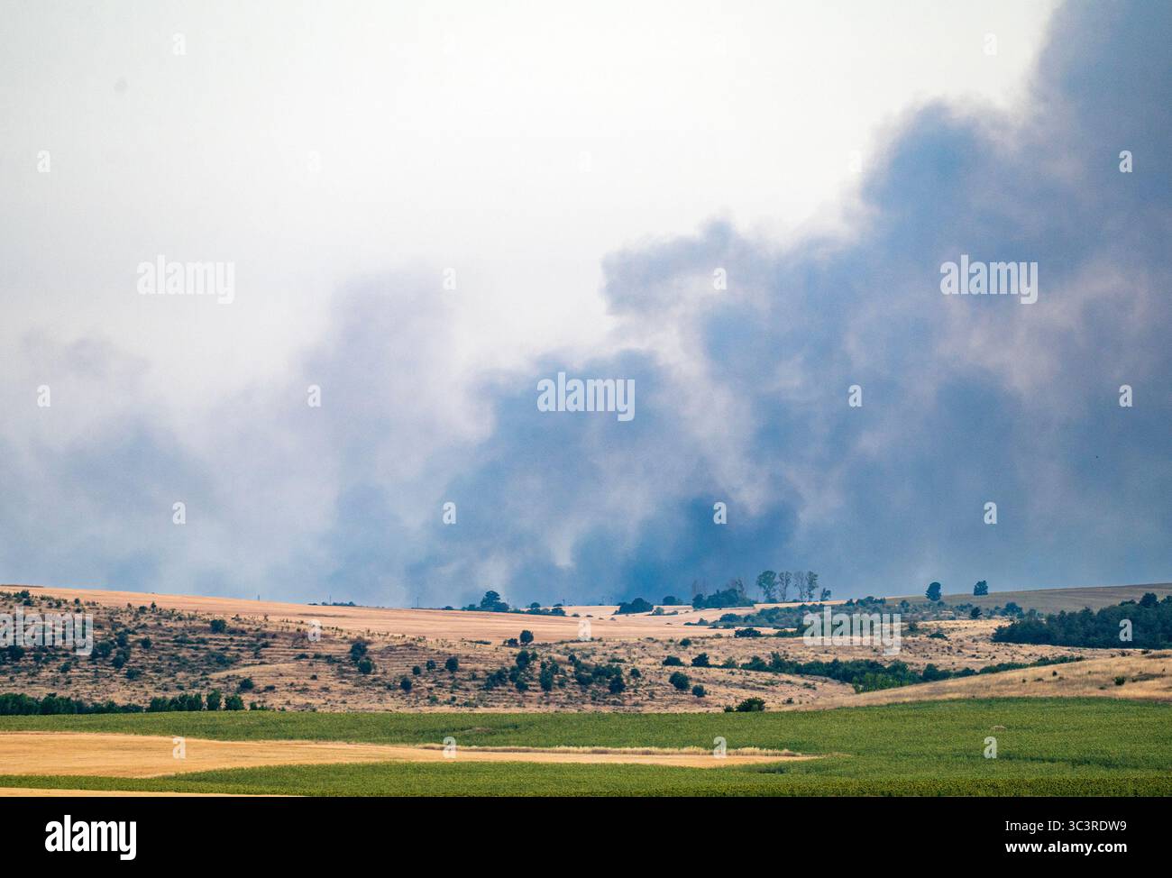 Mountian wildfire hi-res stock photography and images - Alamy