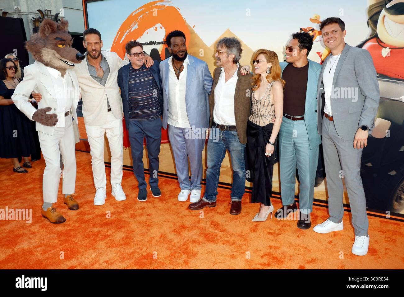 Pierre Perifel, Damon Ross, Craig Robinson, Marc Maron, Natasha Lyonne ...