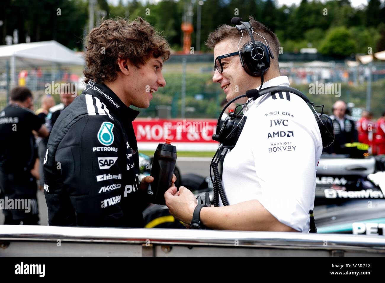 KIMI ANTONELLI Andrea (ita), Mercedes AMG F1 Team W16, portrait, BONNINGTON Peter, Race engineer ...