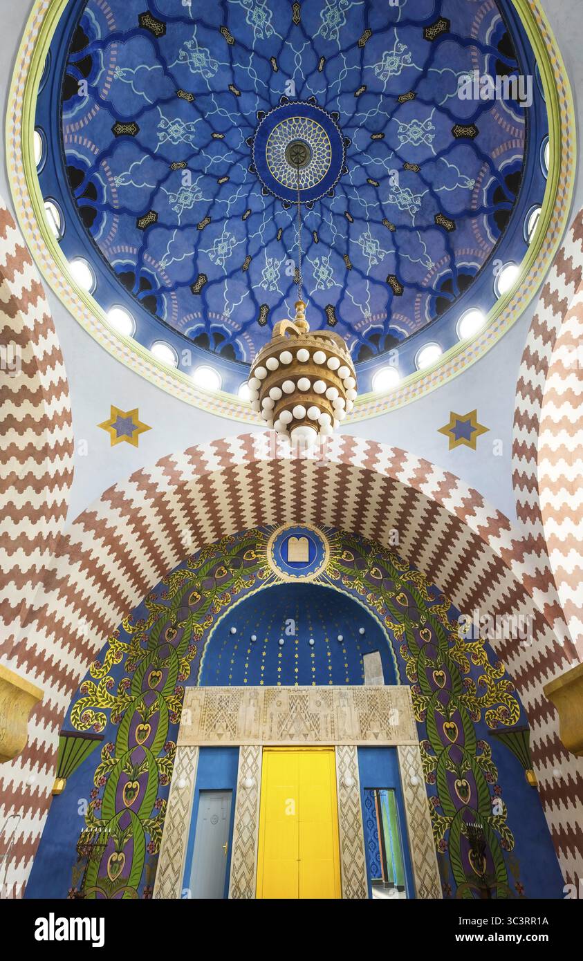 Renovated interior of the Neolog Synagogue converted into a cultural ...