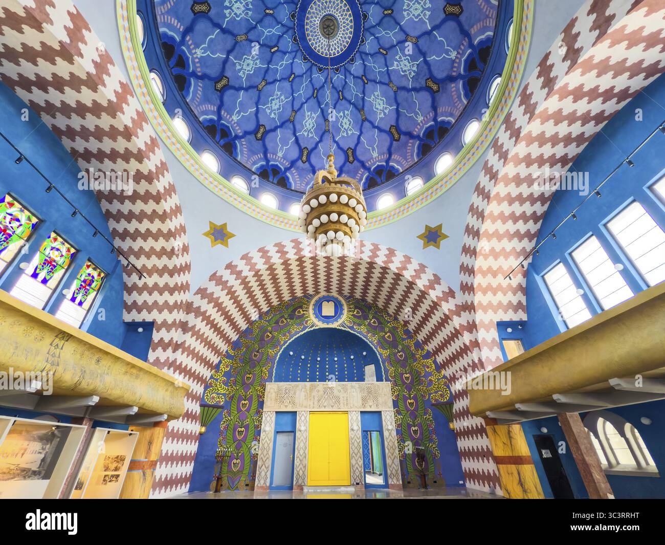 Renovated interior of the Neolog Synagogue converted into a cultural ...