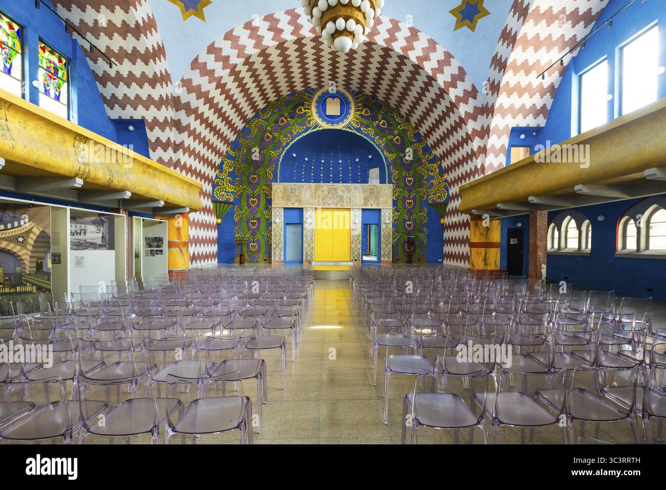 Renovated interior of the Neolog Synagogue converted into a cultural ...