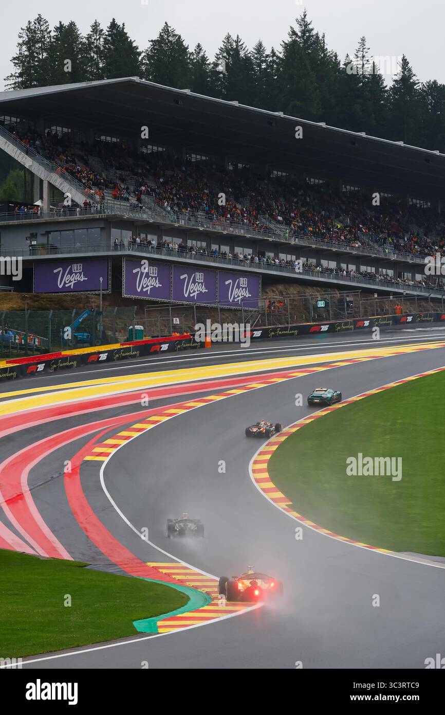 FIA Aston Martin Vantage Safety Car, start of the race, depart, during the 9th round of the 2025 ...