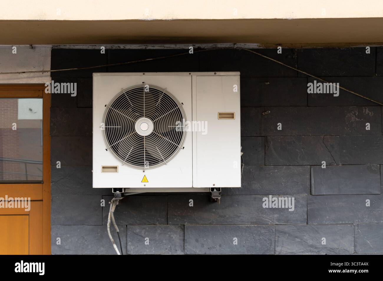 External industrial air conditioning unit with dual axial fans and ...