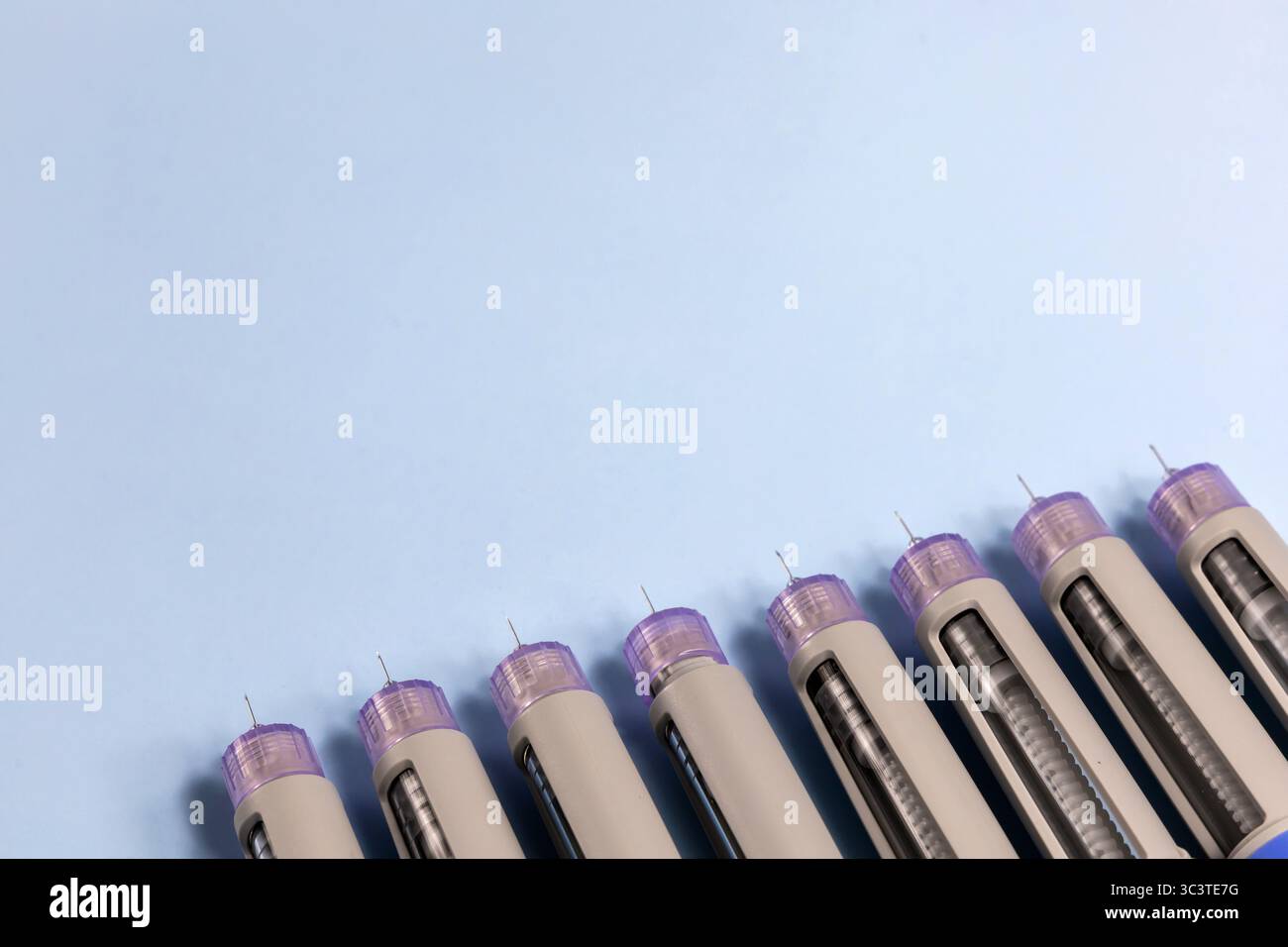 Ozempic injector pens in row hi-res stock photography and images - Alamy