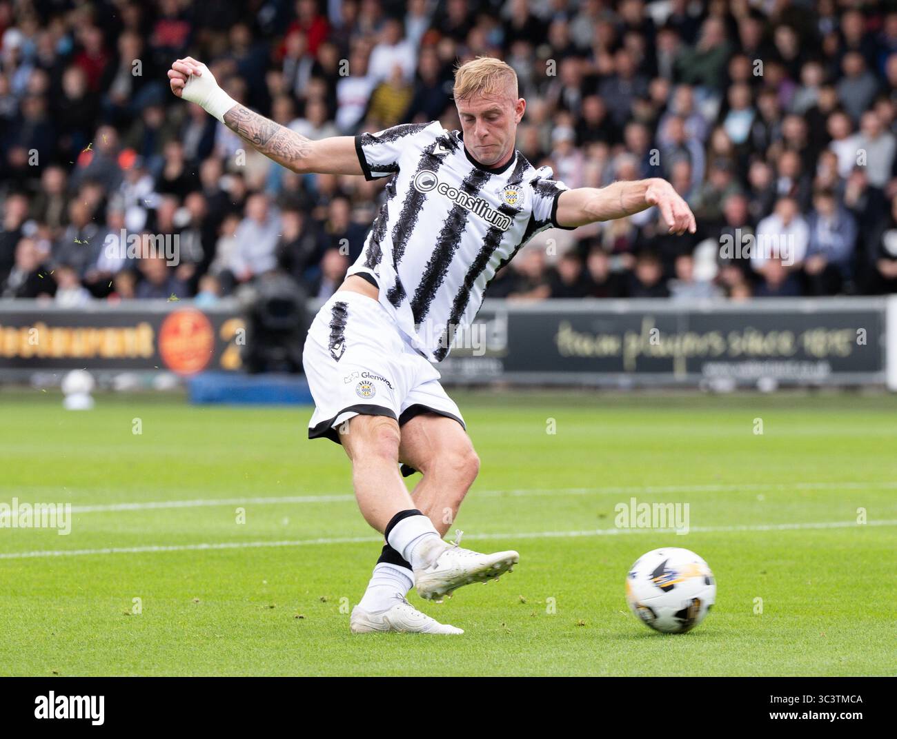 PAISLEY, SCOTLAND - July 27: St Mirren's Killian Phillips scores to ...