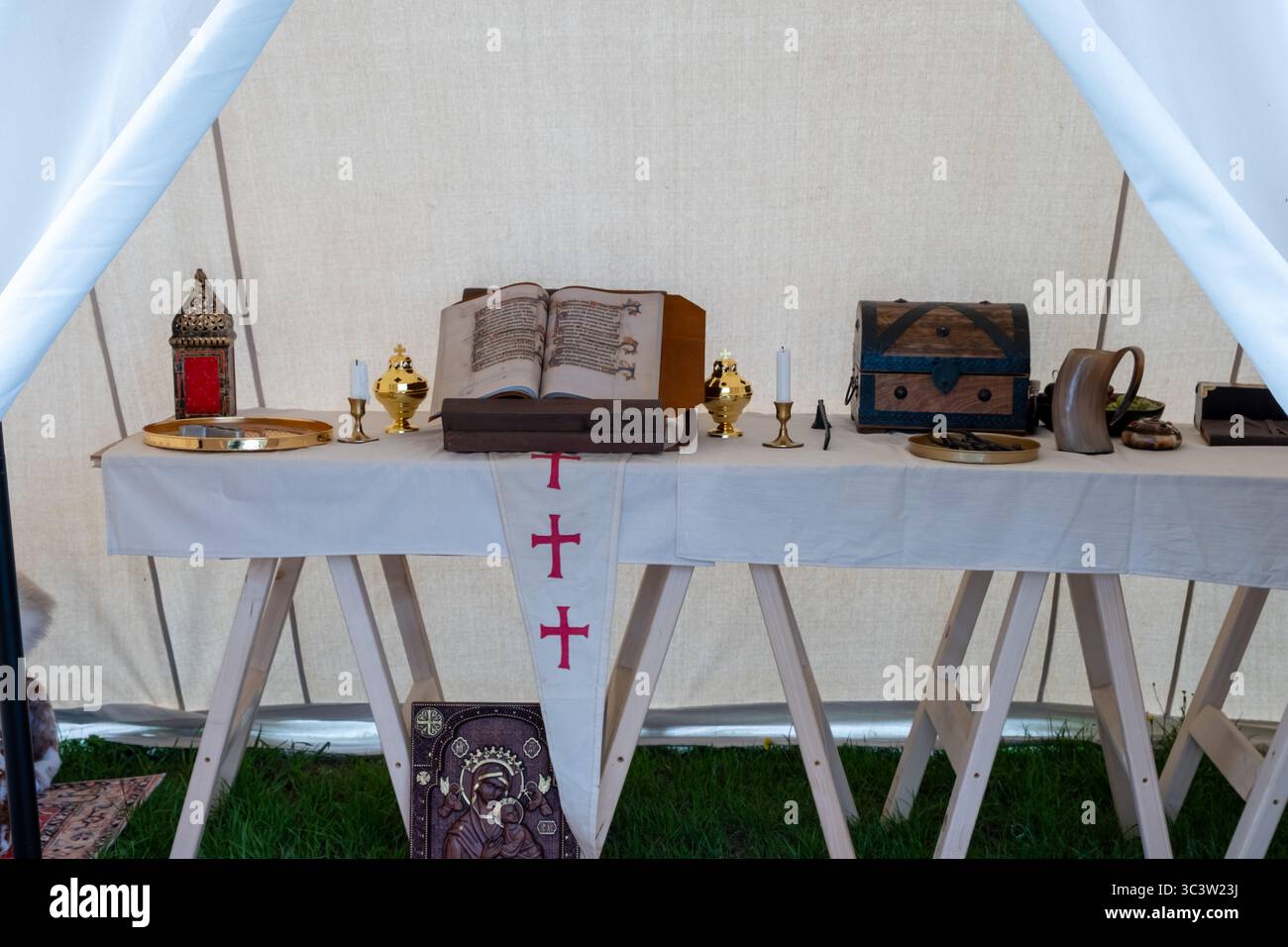 Medieval memorabilia and collectibles on display at the 2025 Suffolk ...