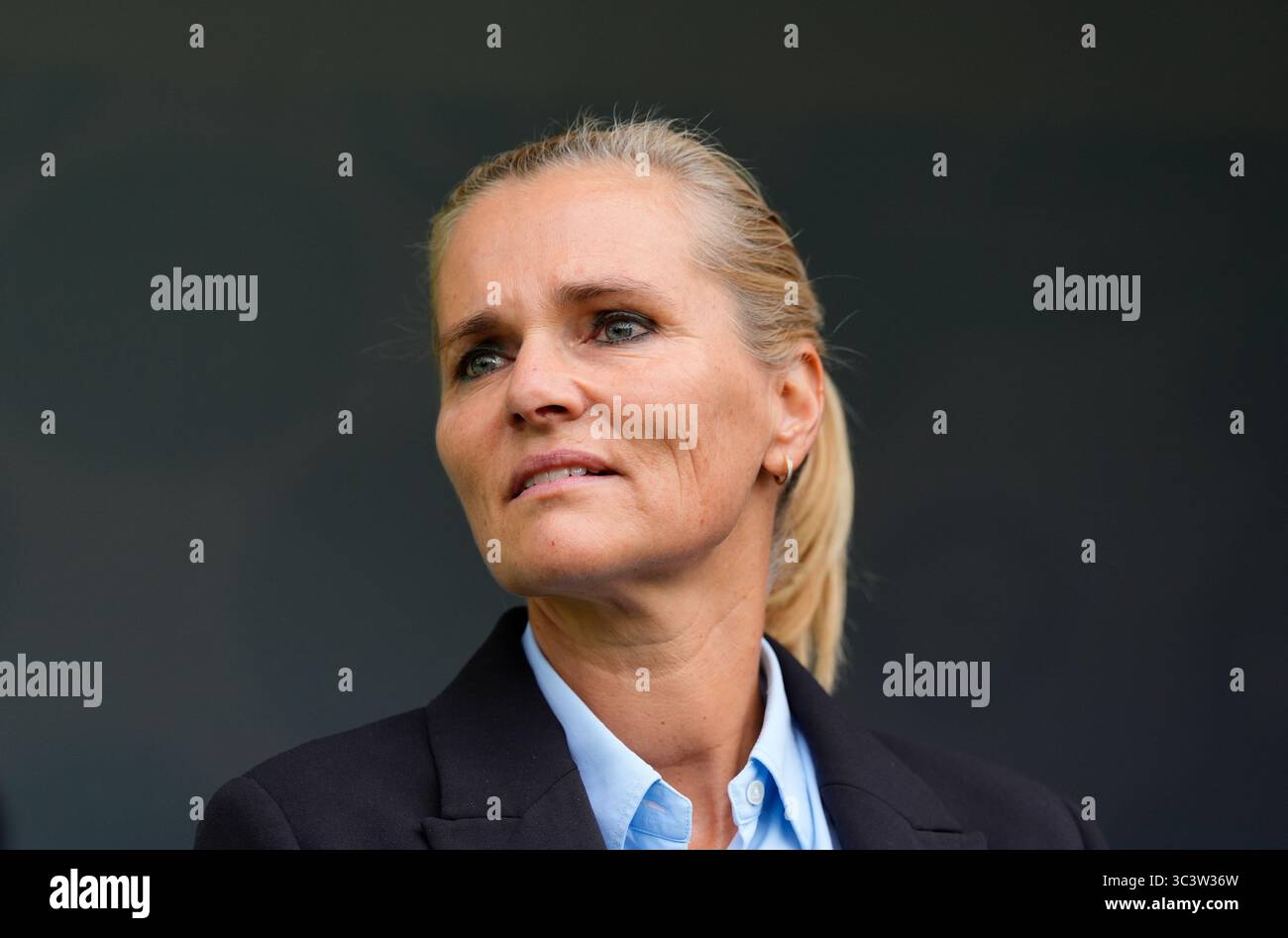 Sarina wiegman england euro 2025 hi-res stock photography and images ...