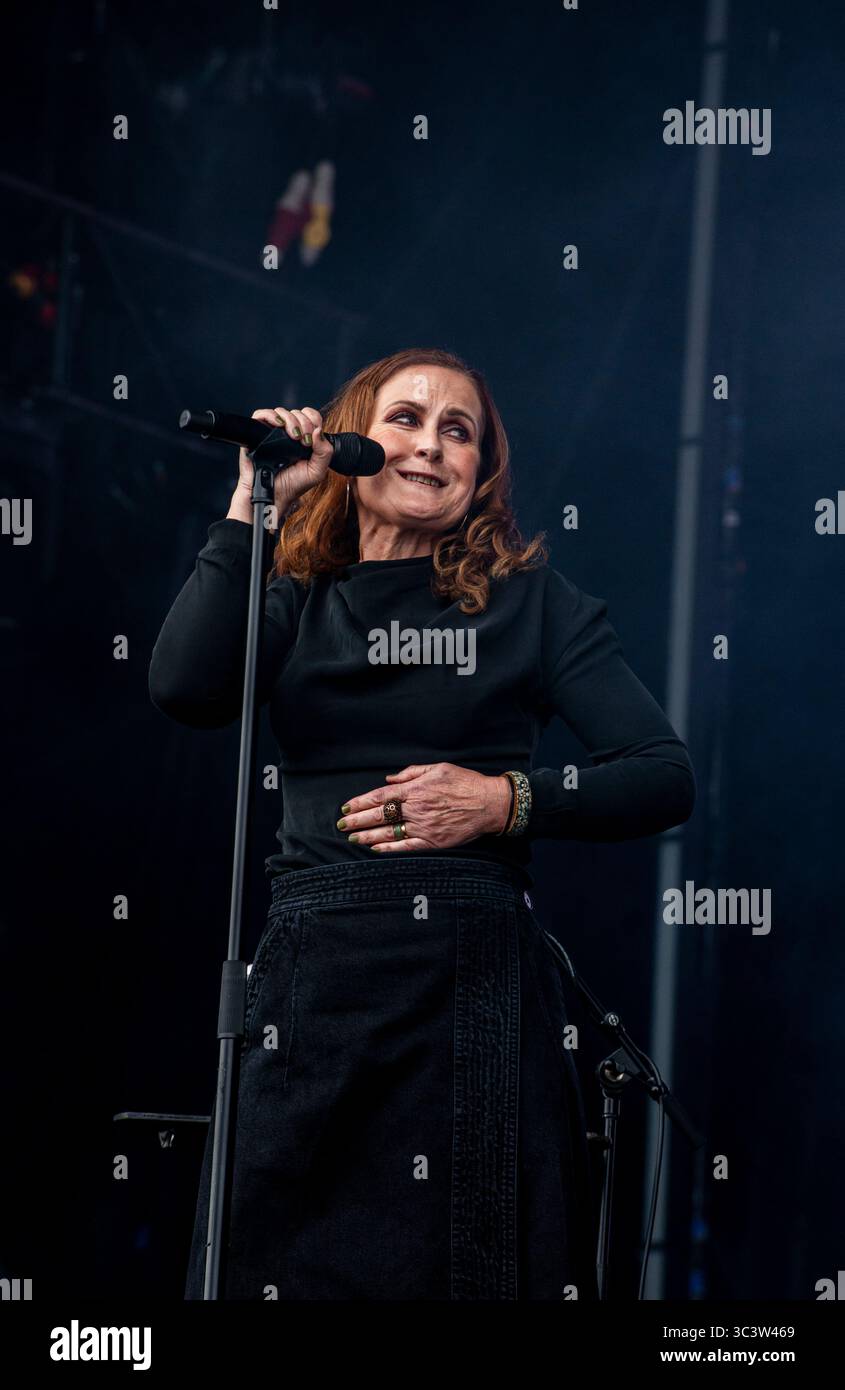 Henham Park, Suffolk, UK. 27th July, 2025. British singer Alison Moyet ...