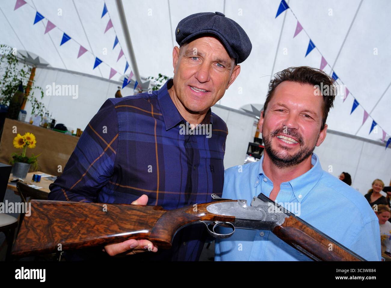 Vinnie fish hi-res stock photography and images - Alamy