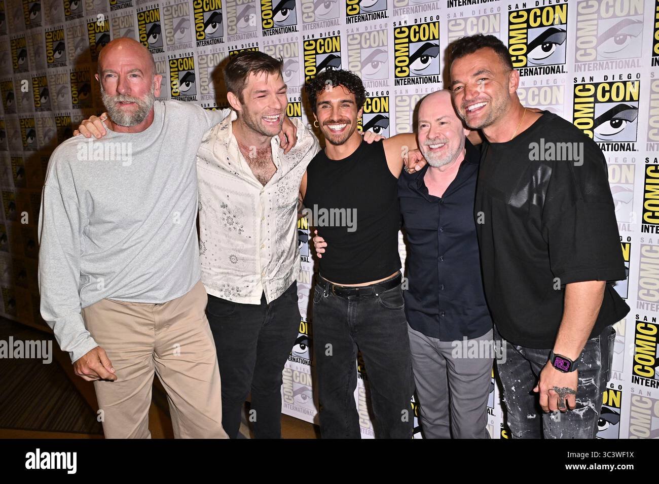 Graham McTavish, Liam McIntyre, Jordi Webber, Steven S. DeKnight und ...