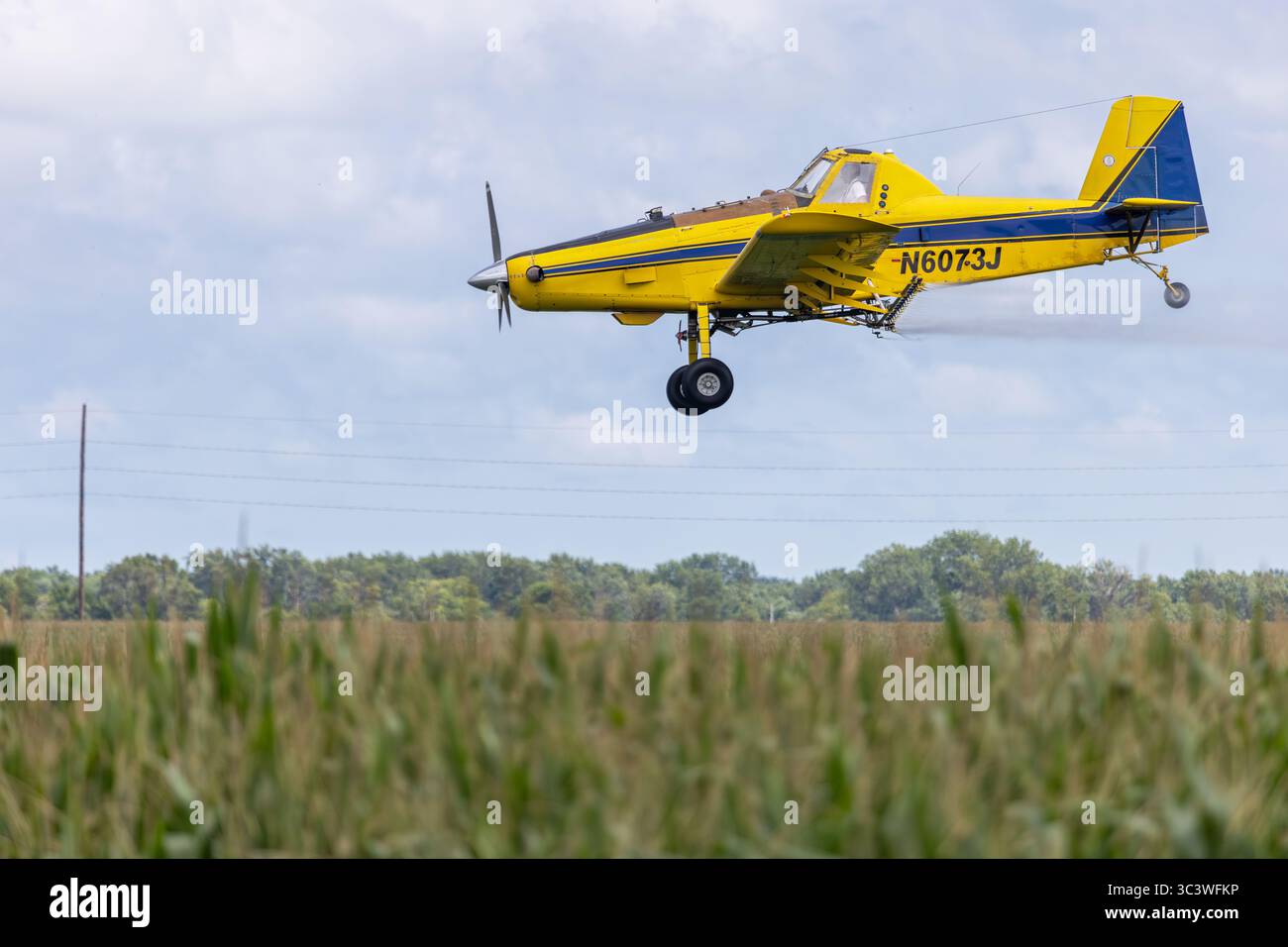 Air tractor spraying corn hi-res stock photography and images - Alamy