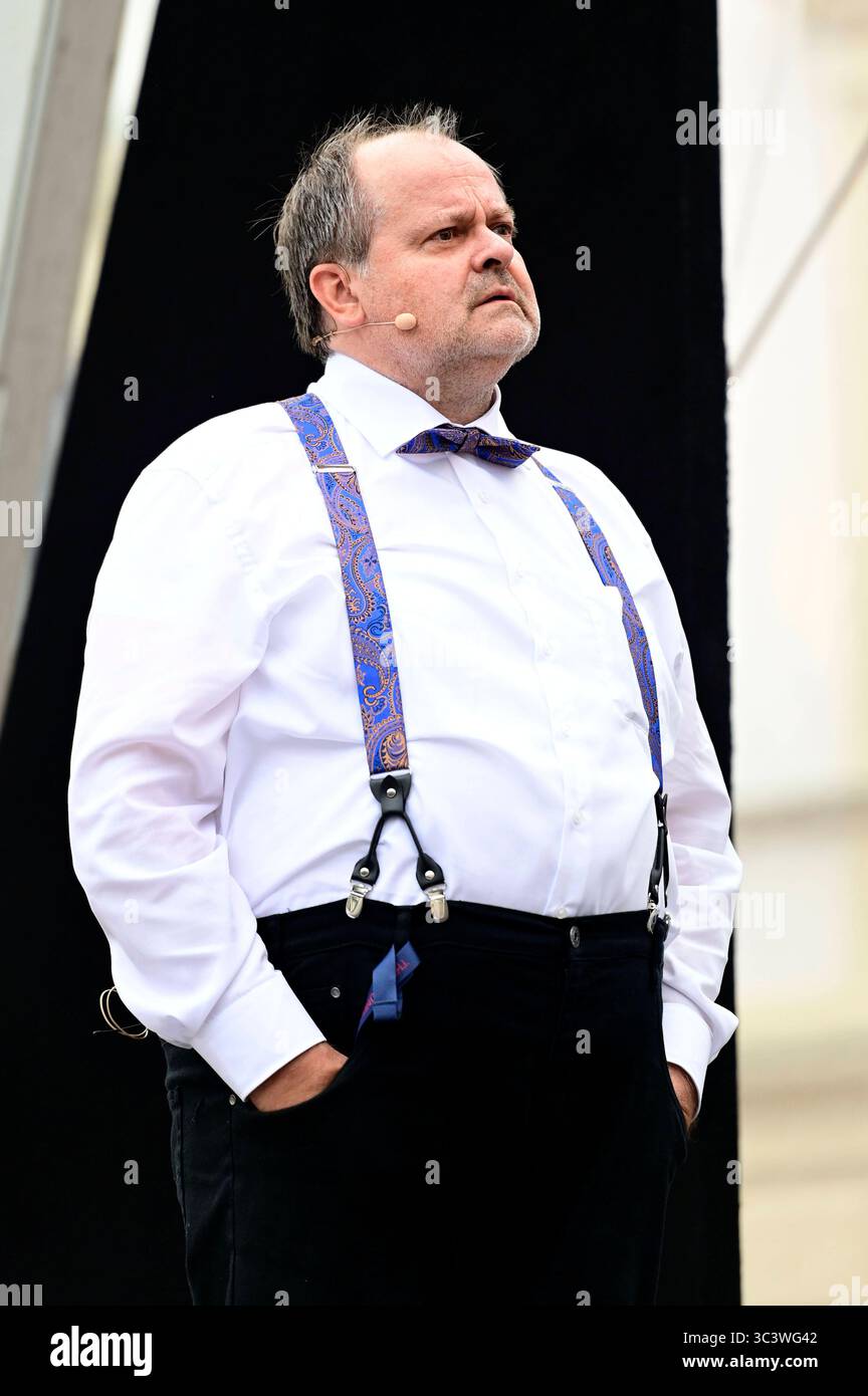 Markus Majowski bei der Generalprobe des Theaterstücks Jedermann bei ...